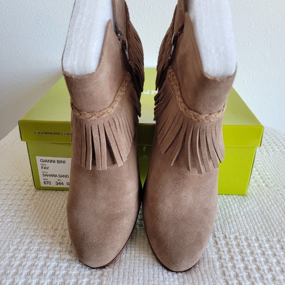 Gianni Bini | Shoes | New Gianni Bini Black Tan Suede Western Style ...
